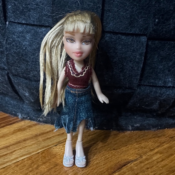 Bratz | Toys | Bratz Mini 200s | Poshmark